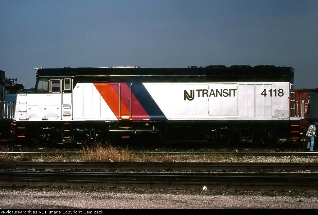 NJT 4118--F40PH-2